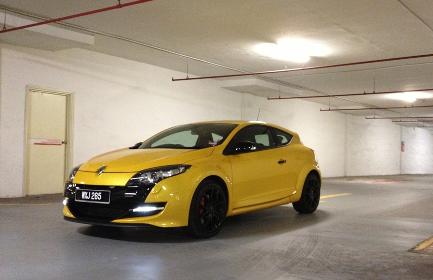 Renault Megane RS265 Test Drive Review – Drive Safe and Fast