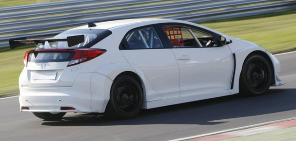 Honda Civic Type R takes on the Nurburgring