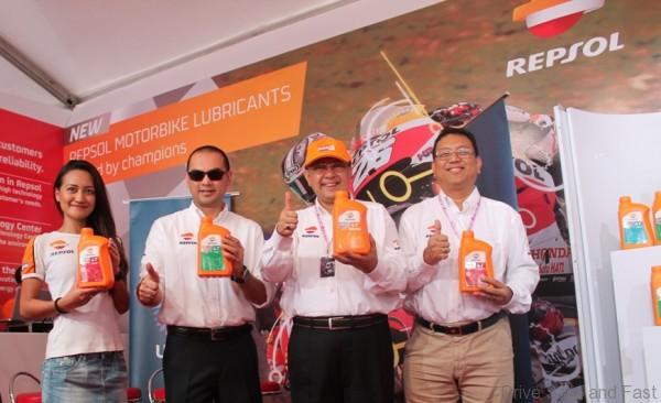 REPSOL LAUNCHES A NEW DESIGN FOR ITS RANGE OF MOTORCYCLE OIL