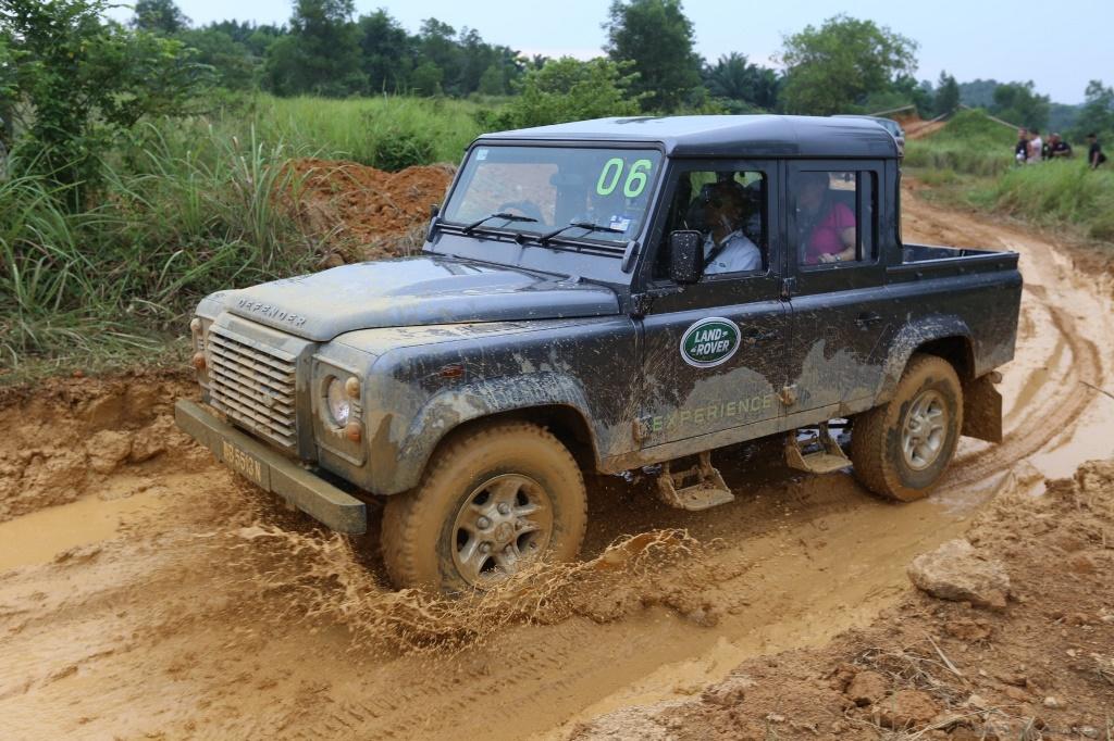 Malaysian Roadshow Tribute to Celebrate Iconic Land Rover Defender