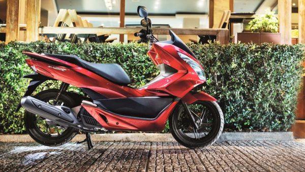 Honda PCX 125 Receives an Update, More Efficient Than Ever