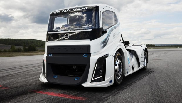 Volvos ‘Iron Knight’ Takes 2 World Records