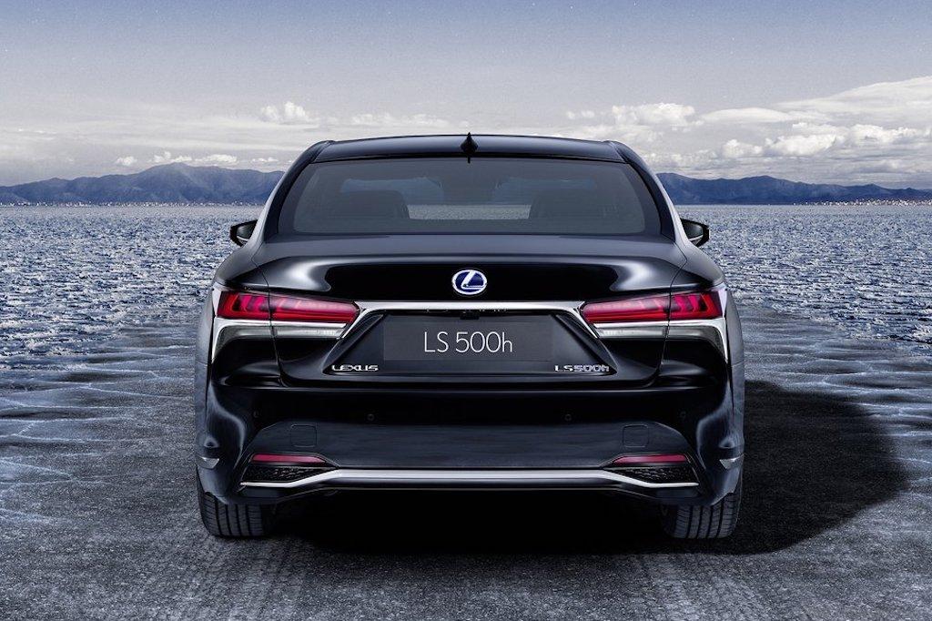 Lexus LS500h: Multi Stage Hybrid on a Premium Japanese Limousine ...