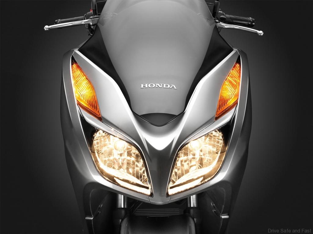 Honda NSS300 and PCX Now Available in Candy Caribbean Blue Sea – Drive ...