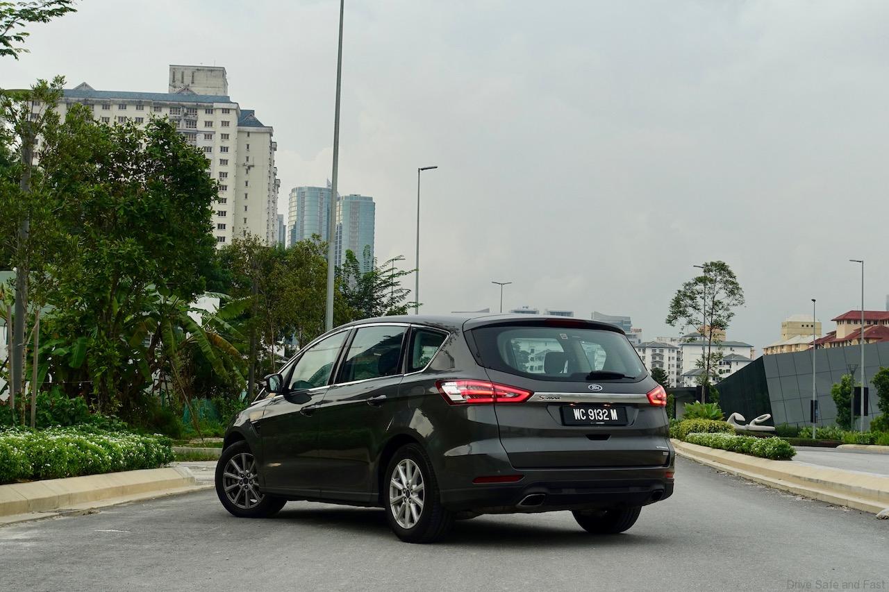 Ford S-Max Review: You Can Just About Have it All