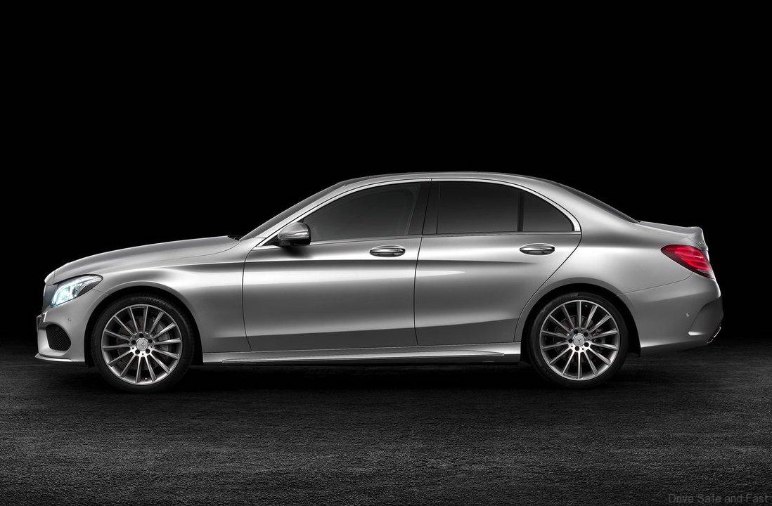 Why Do Mercedes-Benz Sedans Look the Same? – Drive Safe and Fast
