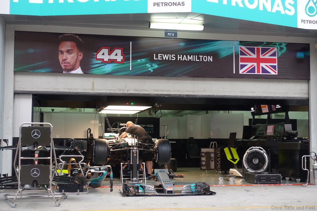 A Look At Every Pit Crew Participating in The Final Malaysian F1 Grand ...