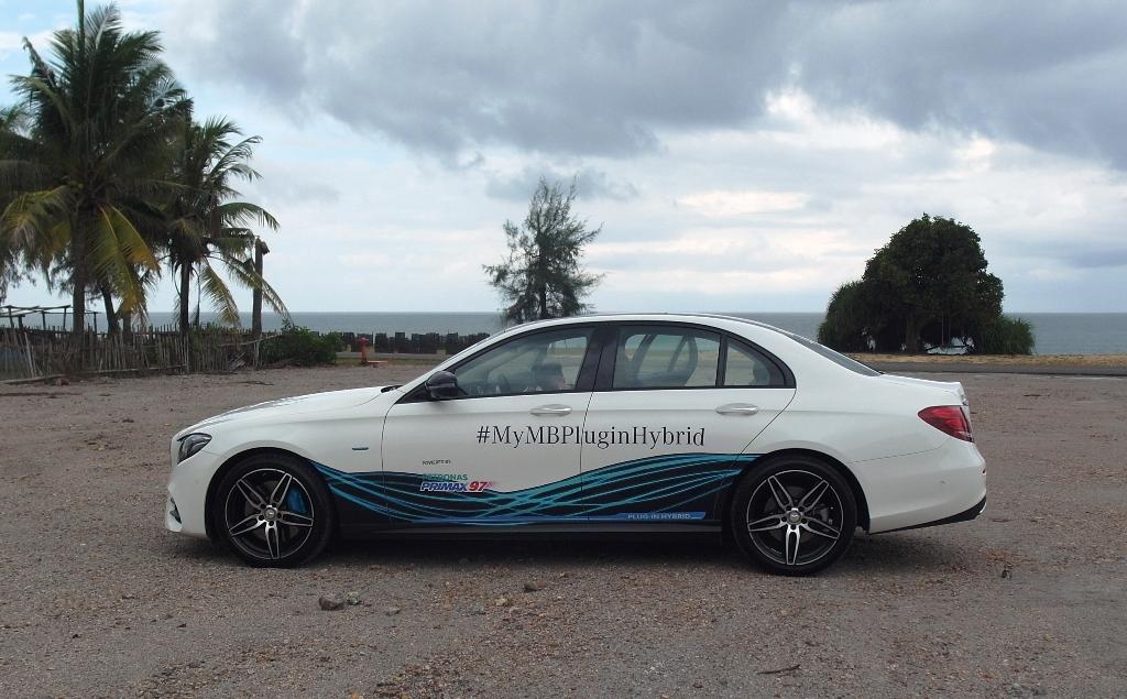 Mercedes-Benz E350e: We Drive the New Plug-in Hybrid Executive Sedan ...