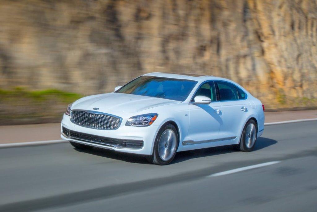 Kia Reveals their K900 Flagship Sedan – Drive Safe and Fast