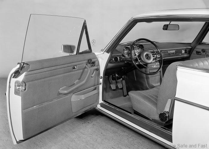 Mercedes W114 coupe celebrates 50 years of movement - Automacha