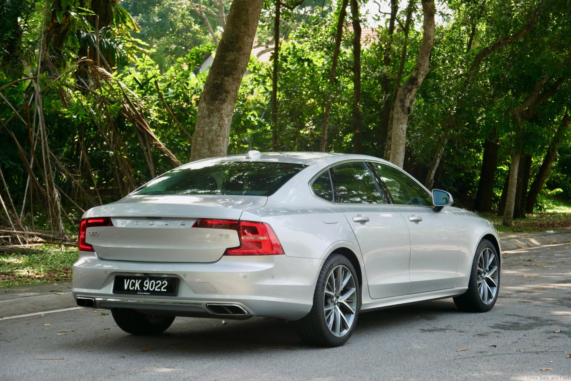 The Volvo S90 T5 Momentum is Pure, Unpretensious Premium
