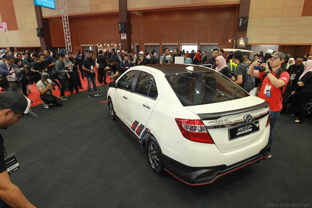 450 Peroduas Booked at the Lastest Autoshow