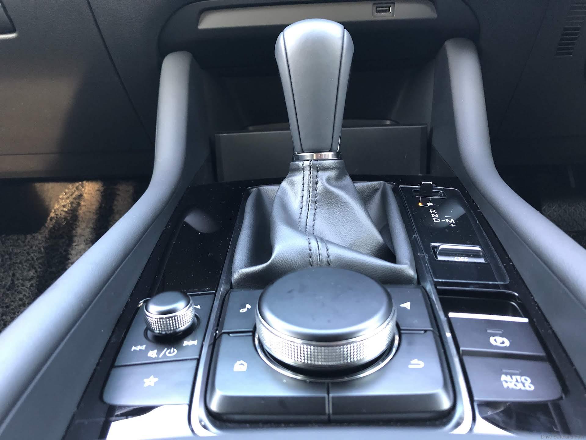 Mazda3 Skyactiv-G 2.0L test drive review