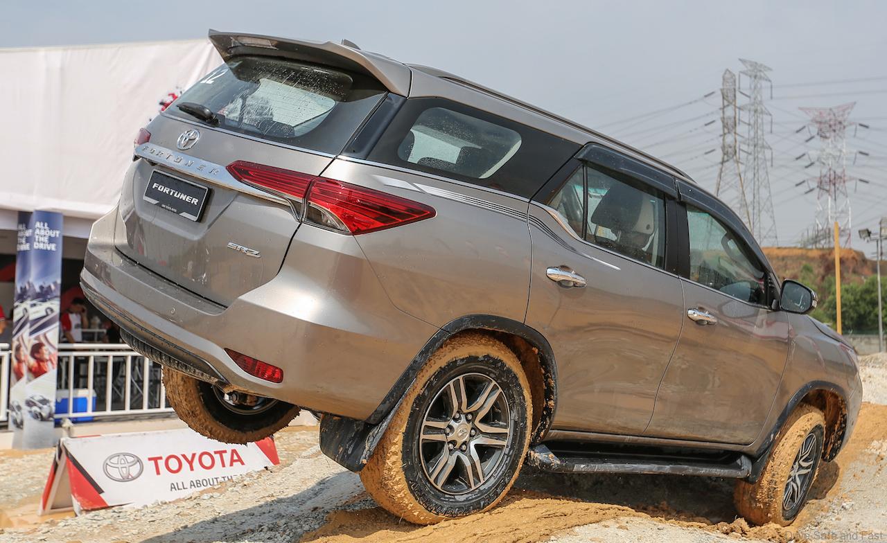 UMW Toyota Recalls Hilux, Fortuner for Brake Booster Issue