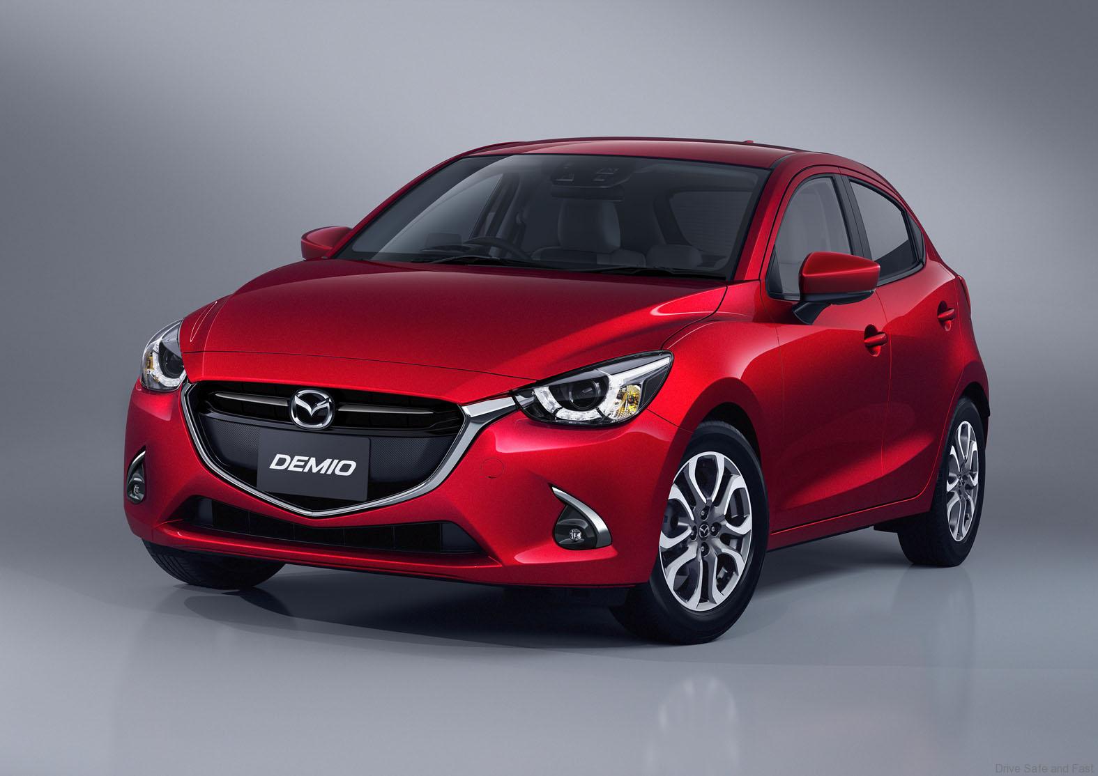 Here's How the Facelift Mazda 2 Compares to the Original