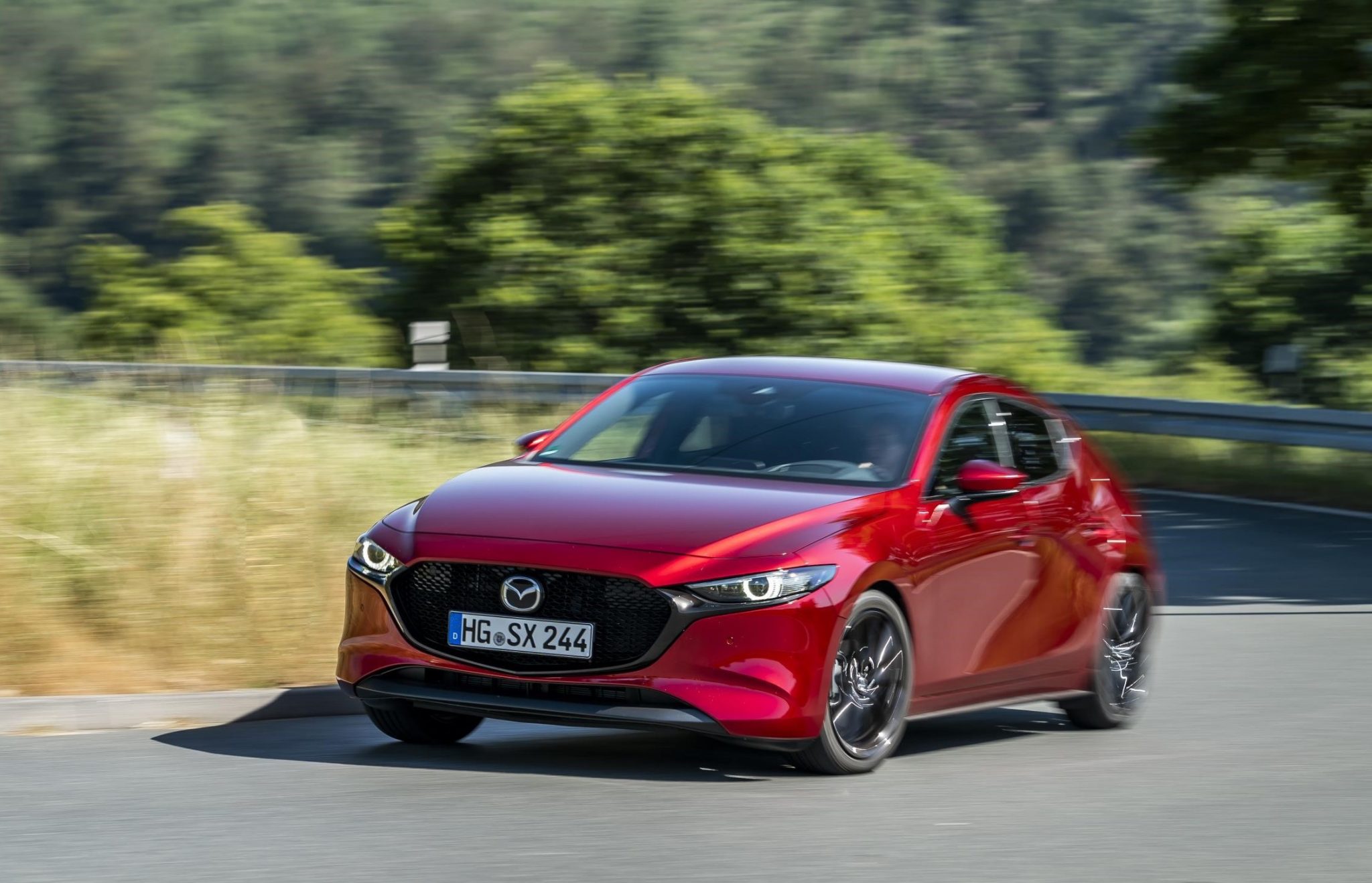 Mazda Skyactiv-X engine wins Paul Pietsch Award 2020