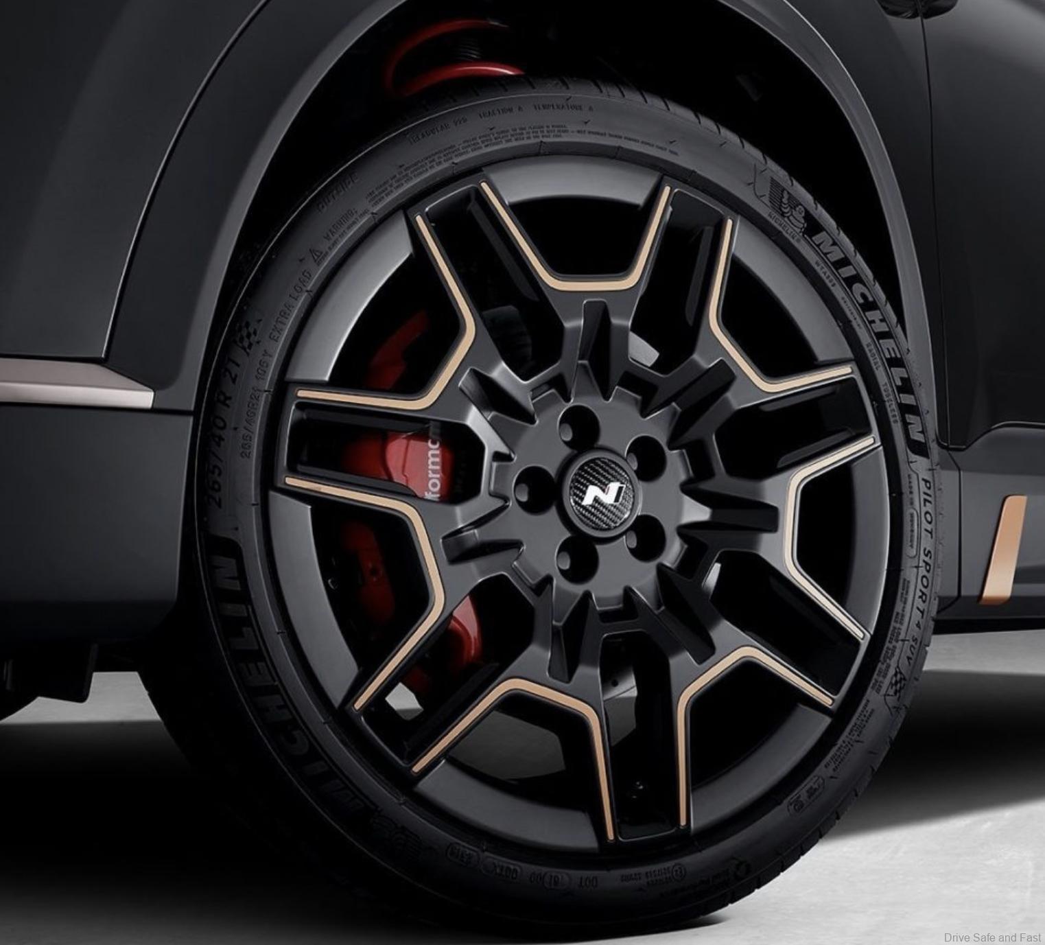 New Hyundai Santa Fe Shown with N Performance Parts