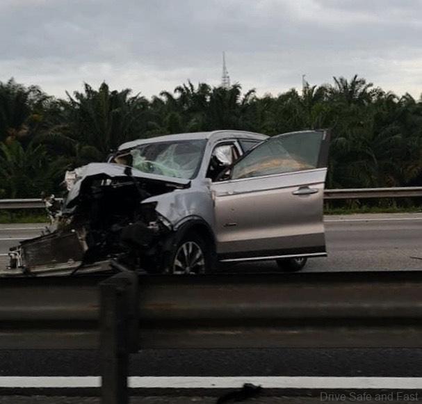 Proton X70 Badly Damaged In Highway Truck Accident