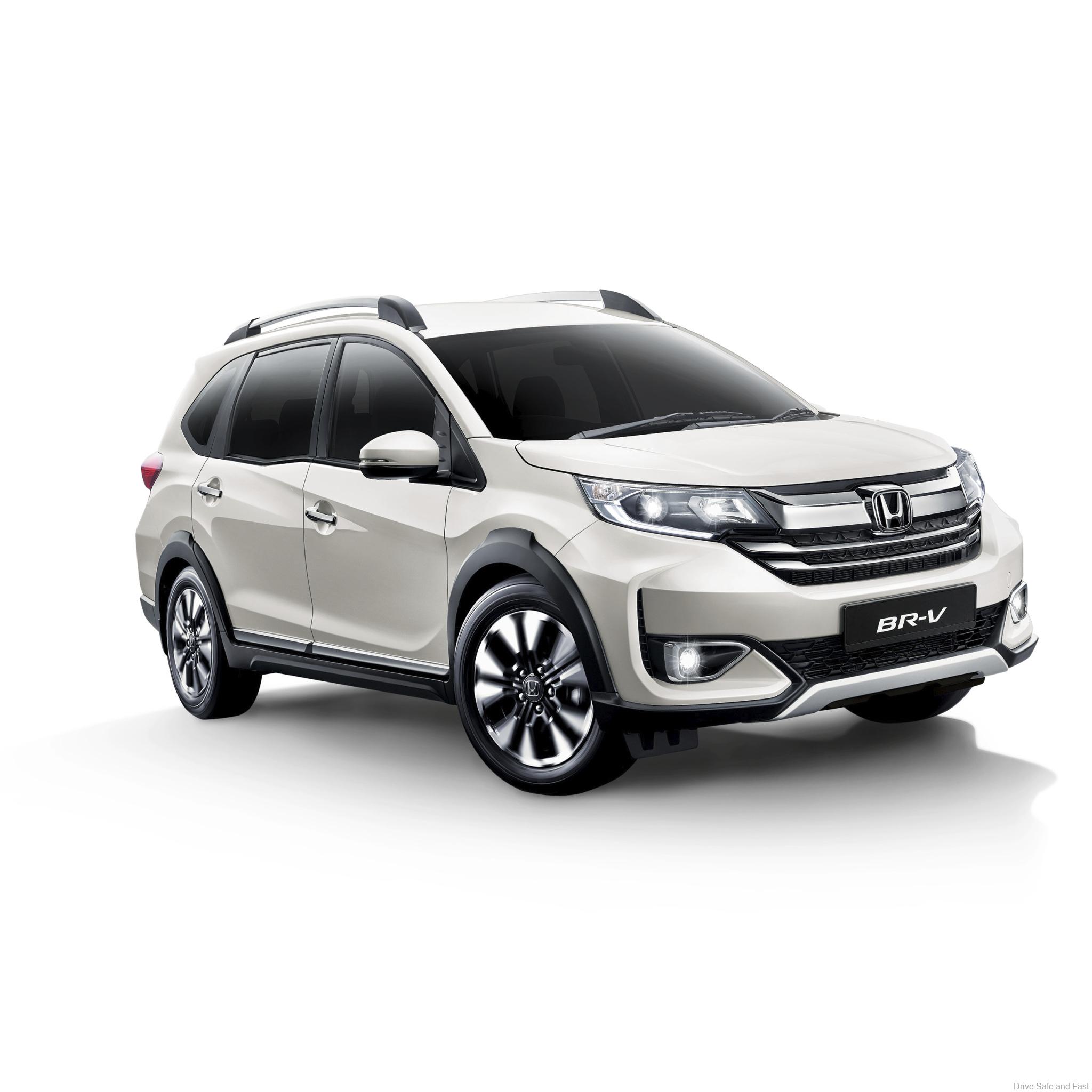 New Platinum White Pearl Colour for Honda Civic and BR-V