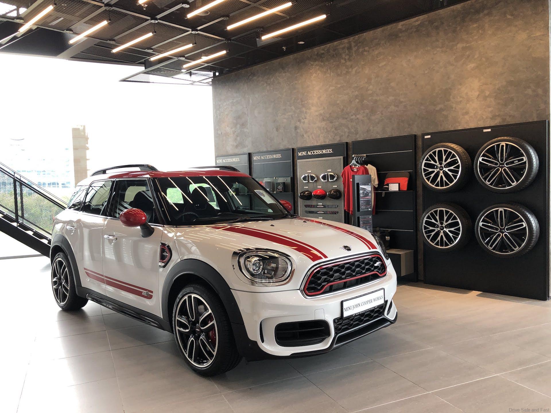 Mini Showroom Auto Bavaria At Ara Damansara Is Great