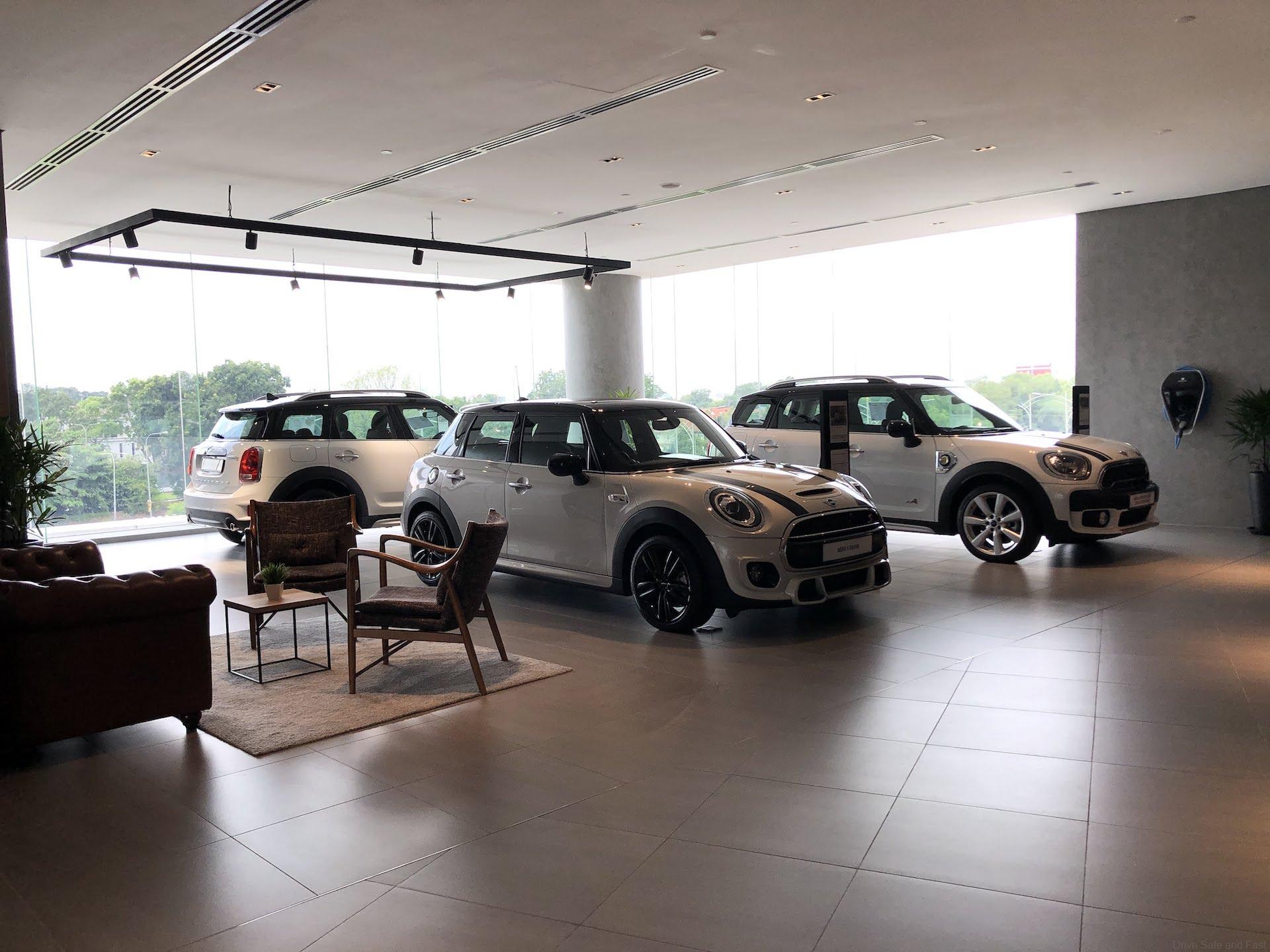 Mini Showroom Auto Bavaria At Ara Damansara Is Great