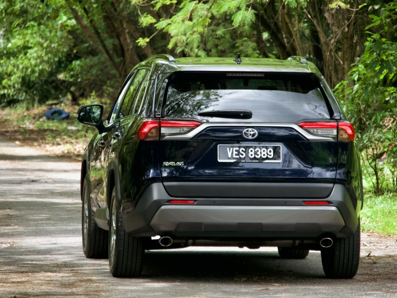 Toyota RAV4 2.5 Review: Could Have Been King