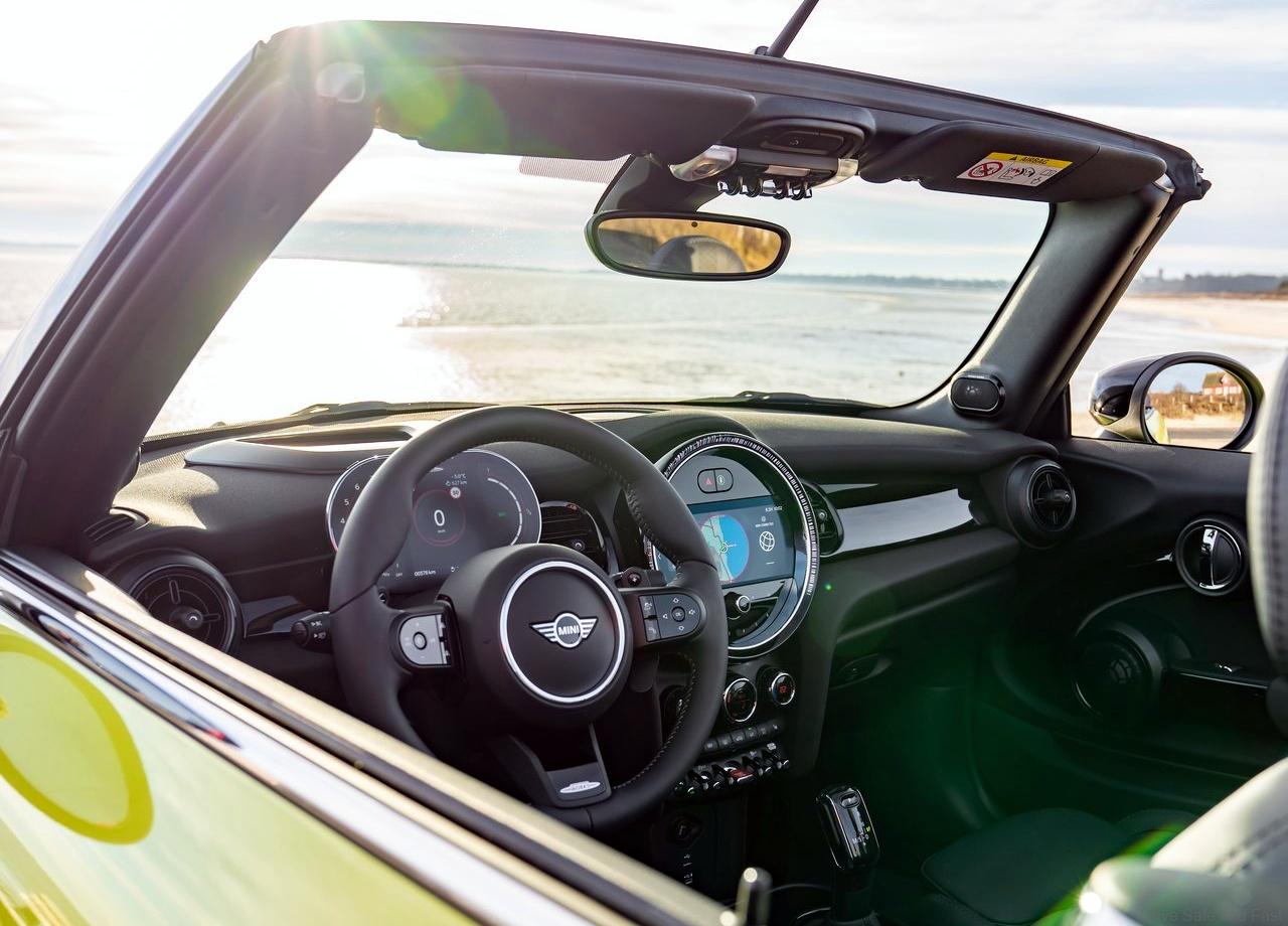 MINI Cooper Convertible JCW Updated, Here's What It's Like