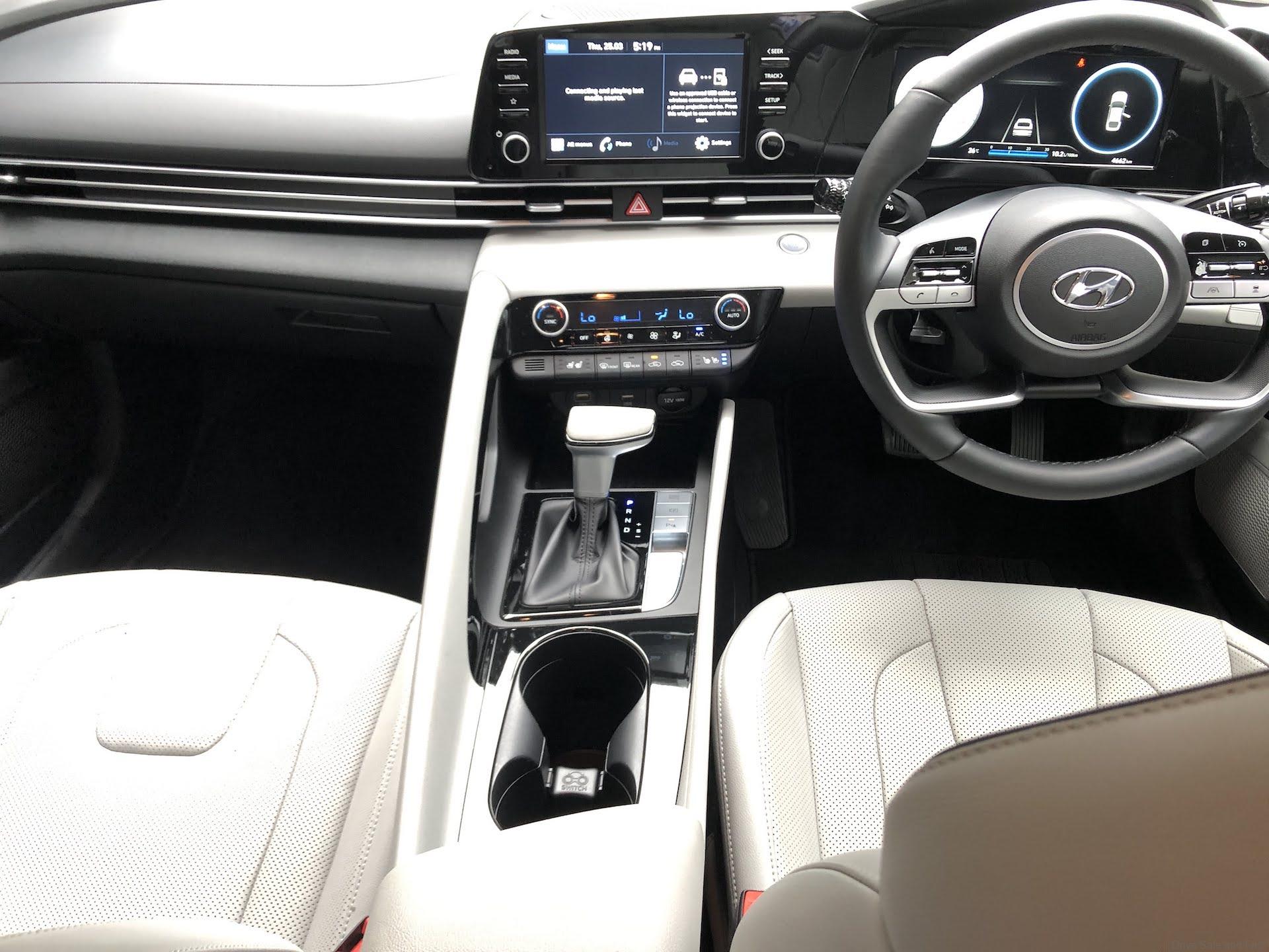 Hyundai Elantra Smartstream Test Drive Review