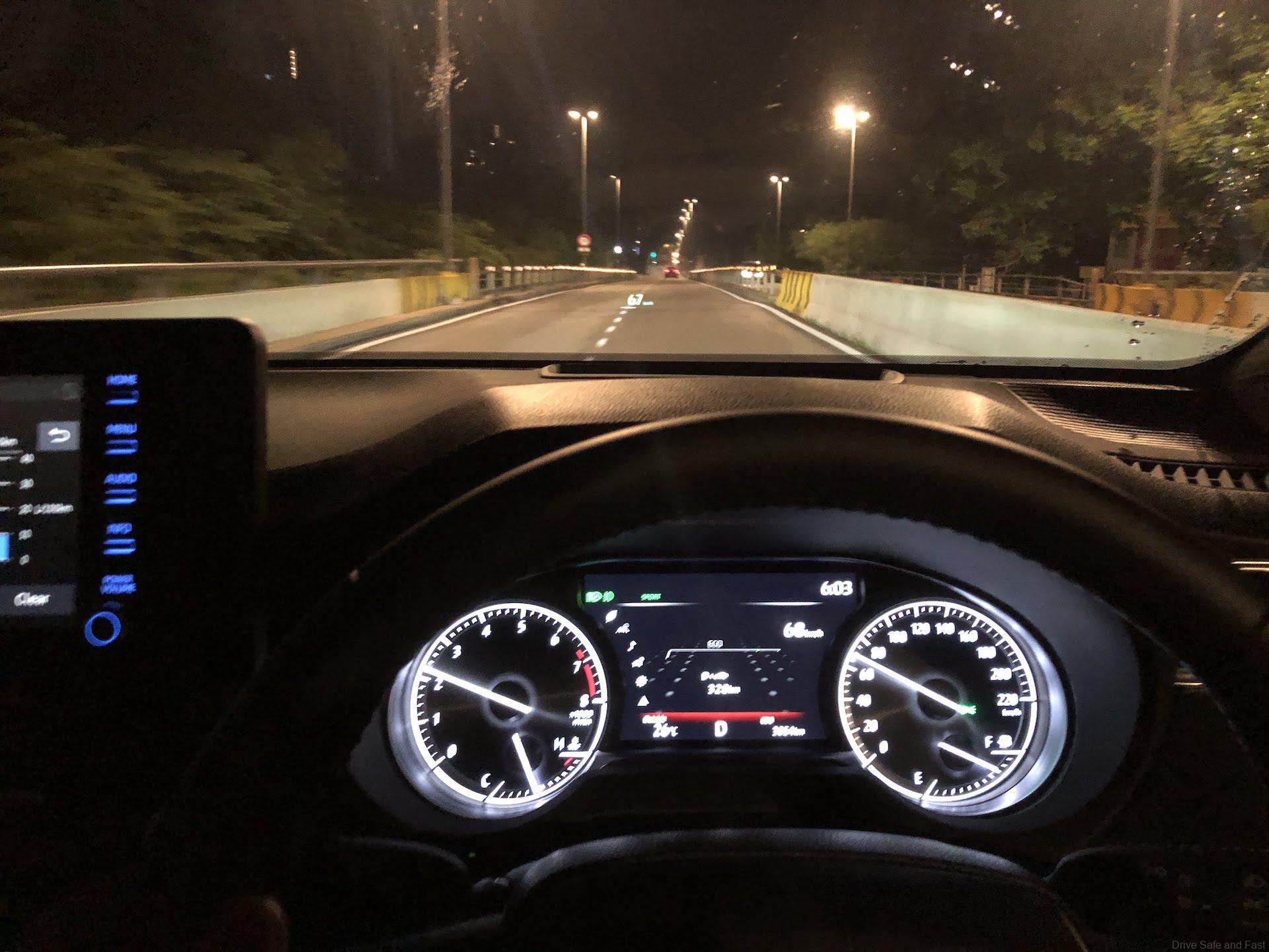 Toyota Harrier 2.0L Luxury SUV Drive Impressions