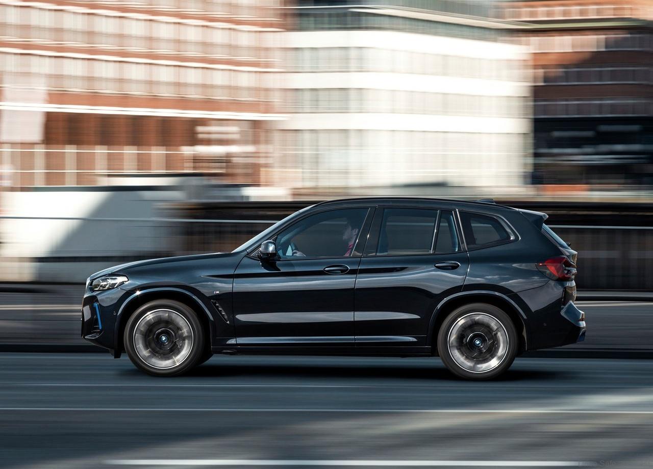 BMW iX3 Just Got Its 1st Facelift, Here Is What's New