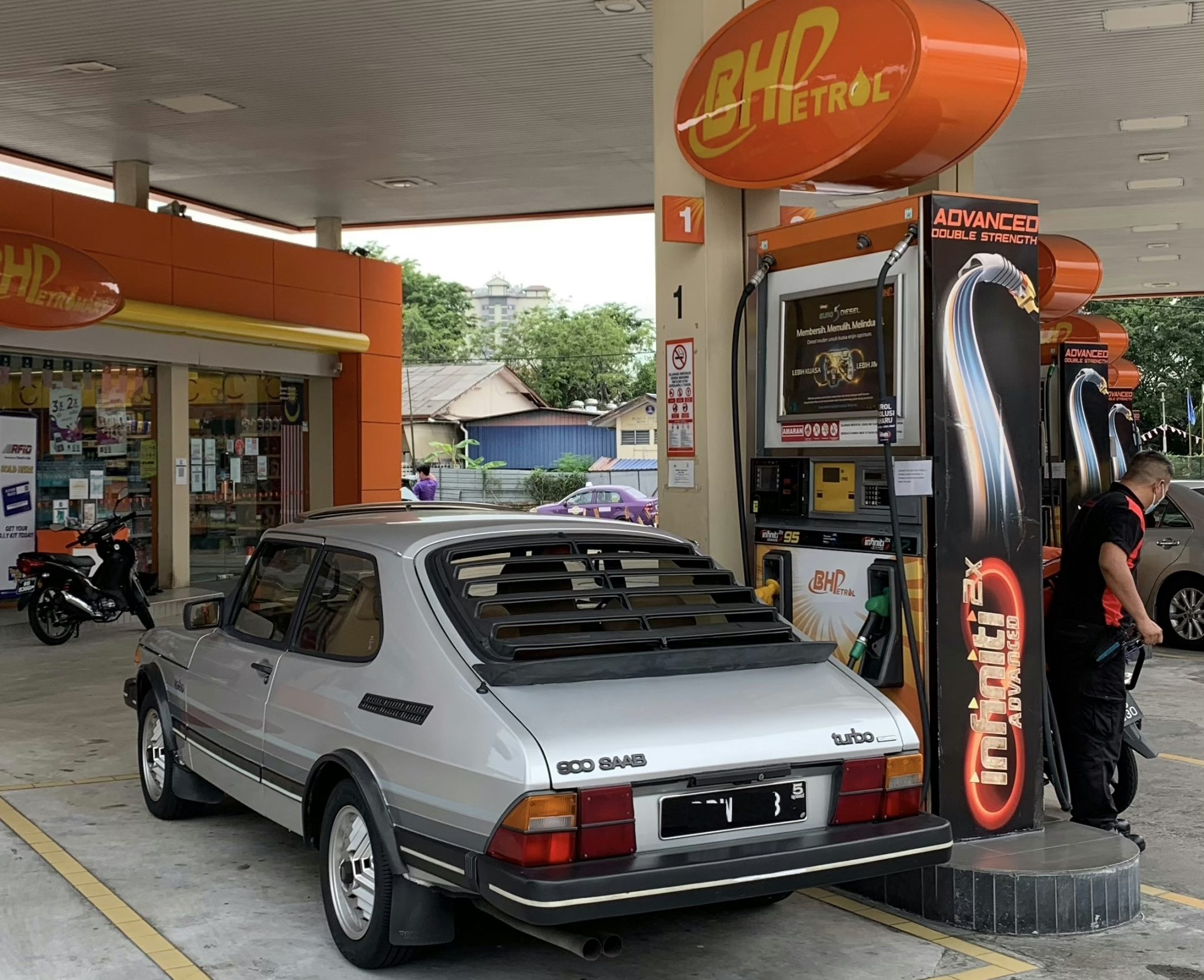 RON95 Targeted Subsidy Will Begin In Mid-2025, RM200/Month