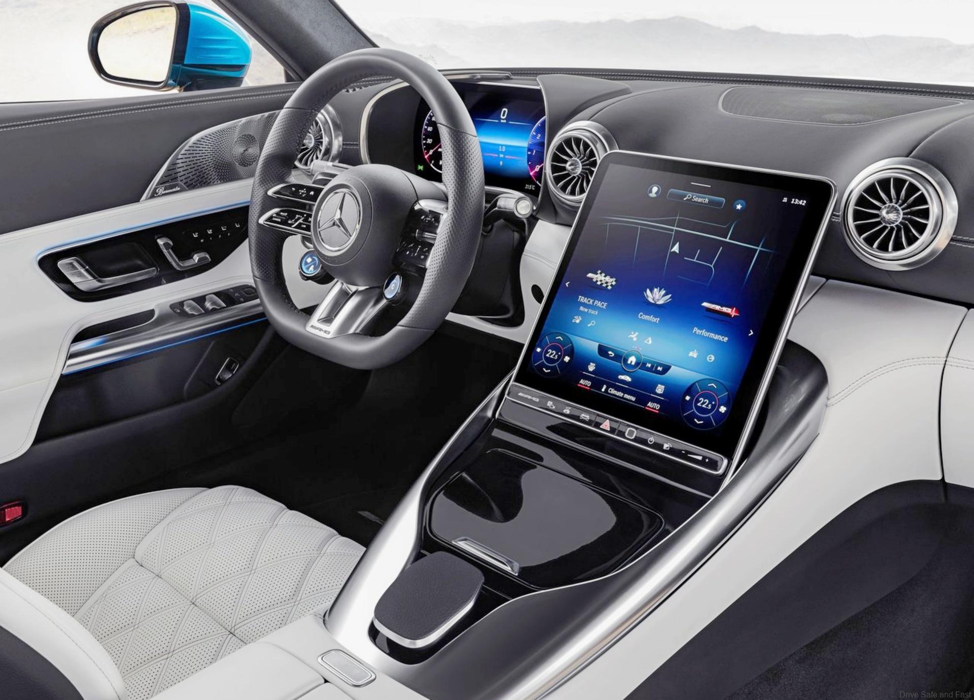 Mercedes-AMG SL 43 Revealed: 1st 4-Cylinder '43' Badged Car