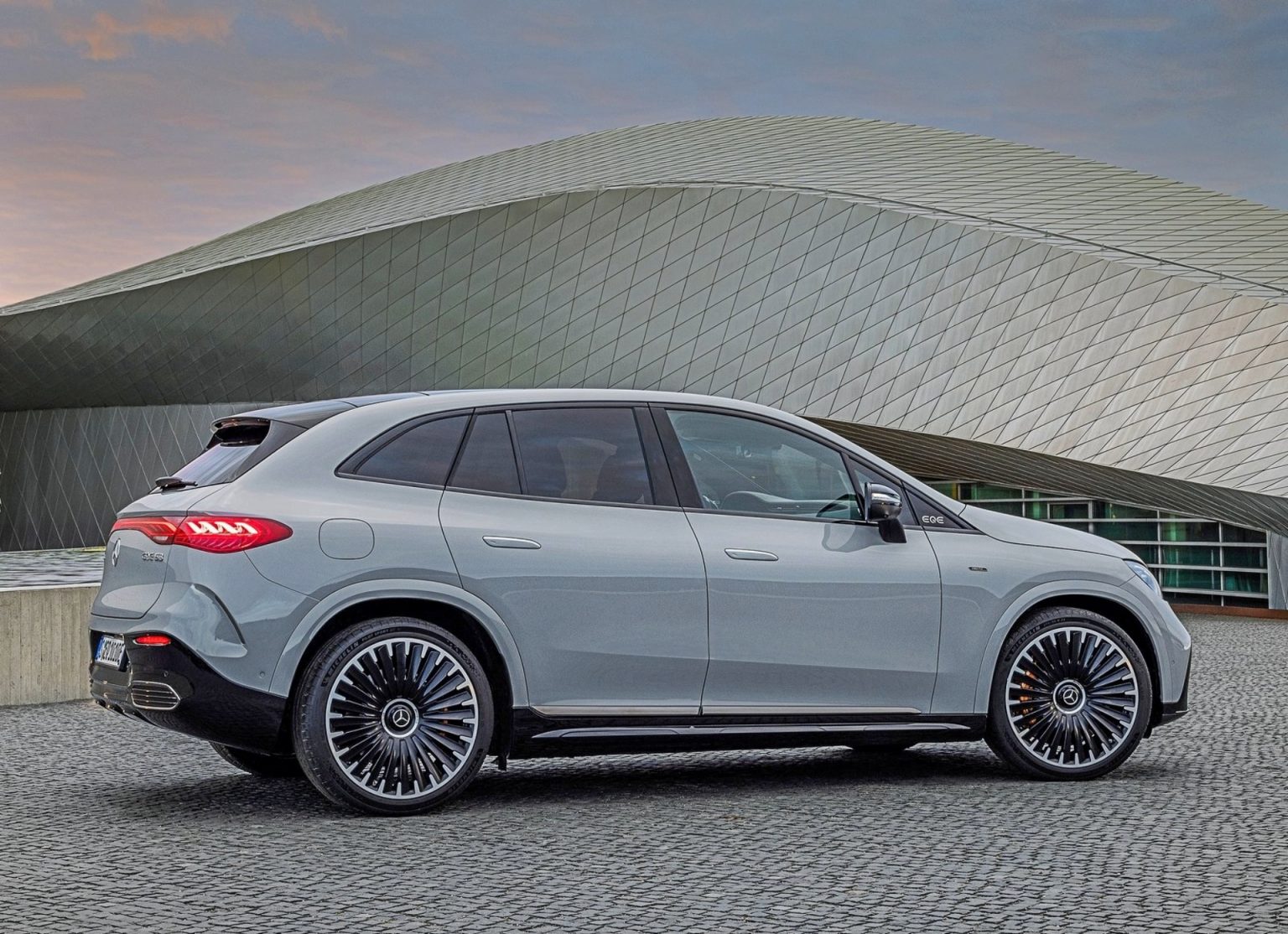 Mercedes-AMG EQE SUV Models Have Up To 1000Nm Of Torque!