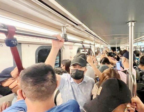 A Frequent User's Ideas Of Fixing The Malaysian LRT Problem