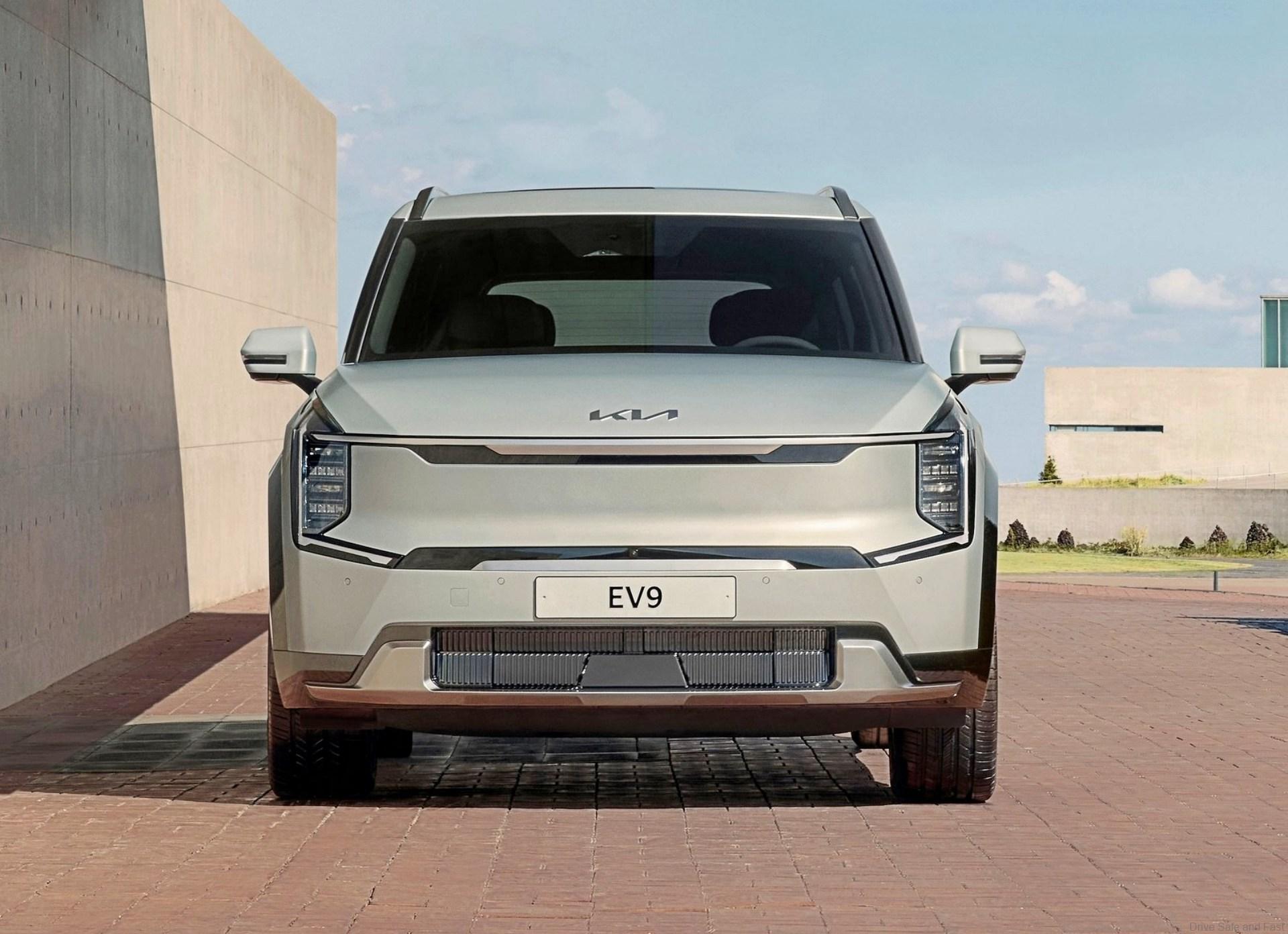 Kia EV9 Unveiled As Brand's First 3-Row Electric Vehicle