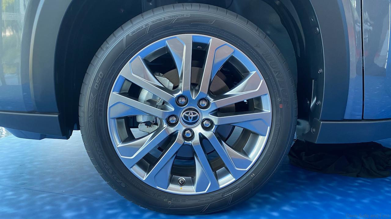 All-New Toyota Innova Zenix MPV Launched In Malaysia