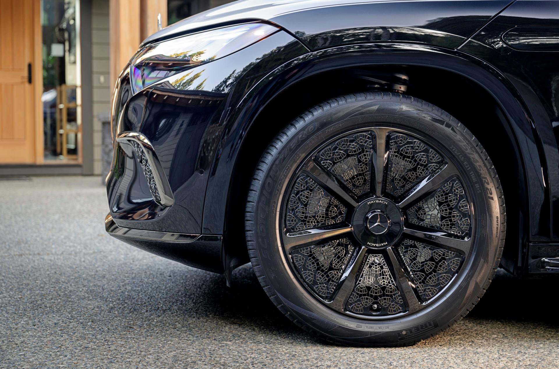 Mercedes-Maybach EQS 680 SUV Revealed: Maybach's First EV