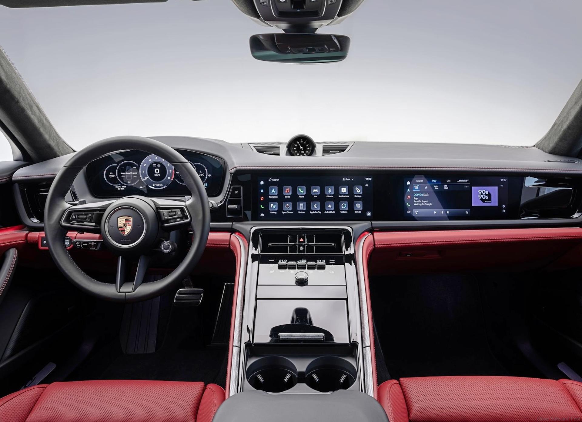 3rd Gen Porsche Panamera Debuts With Minor Upgrades