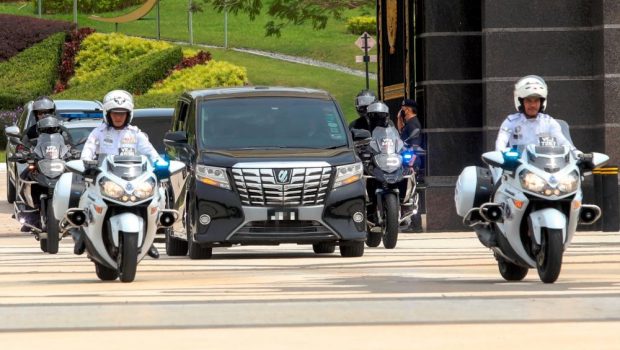 Police Act Revised, Penalties For VIP Convoy Obstruction