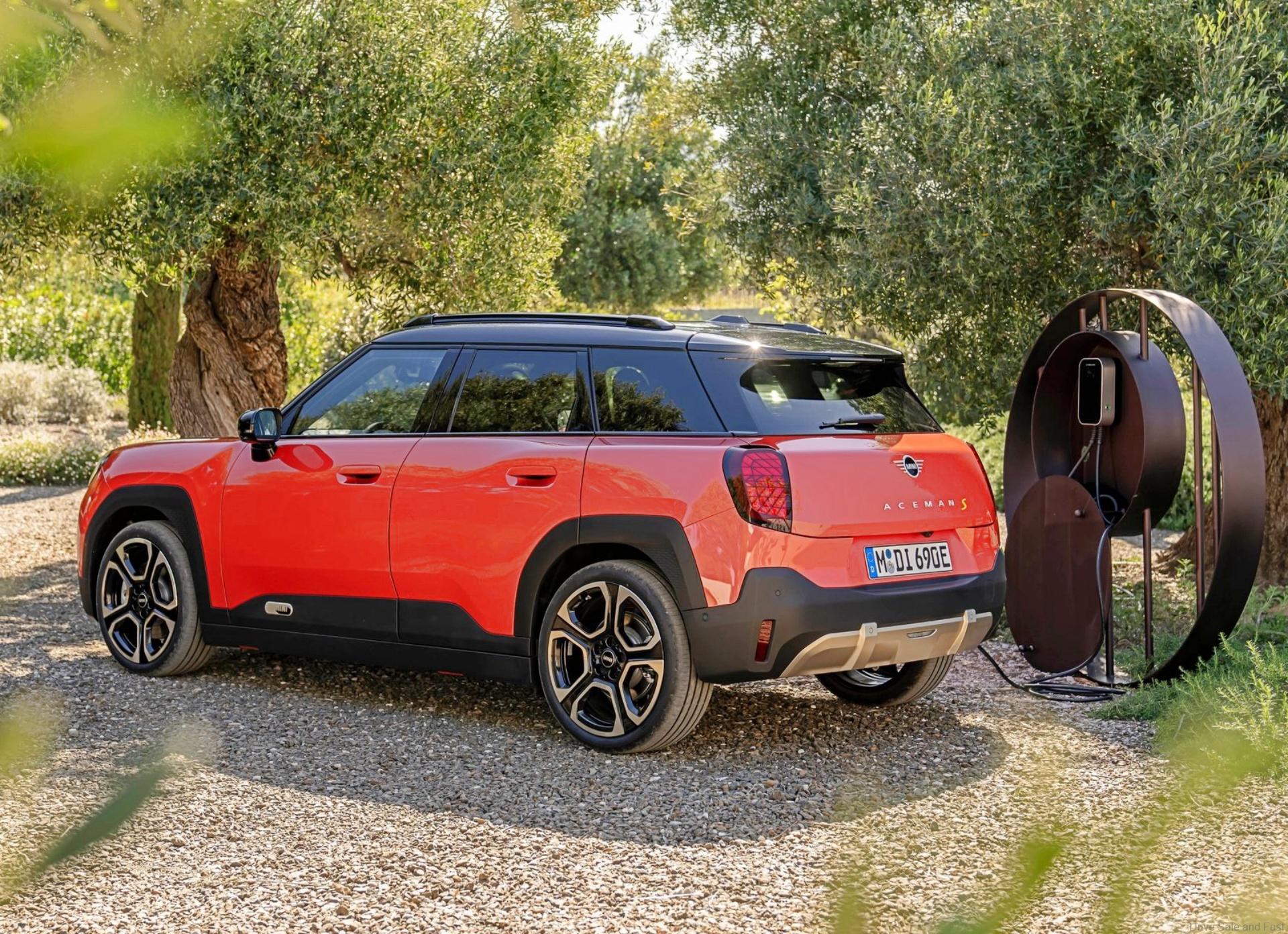 MINI Aceman Arrives: 3rd In New Gen Of Electrified Models