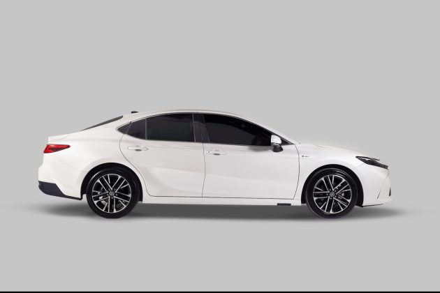 9th Gen Toyota Camry Hybrid Launched In Malaysia For RM249K