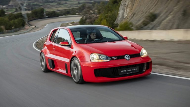 VOLKSWAGEN UNVEILS GOLF GTI W12-650