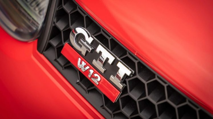 VOLKSWAGEN UNVEILS GOLF GTI W12-650