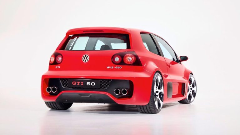 VOLKSWAGEN UNVEILS GOLF GTI W12-650
