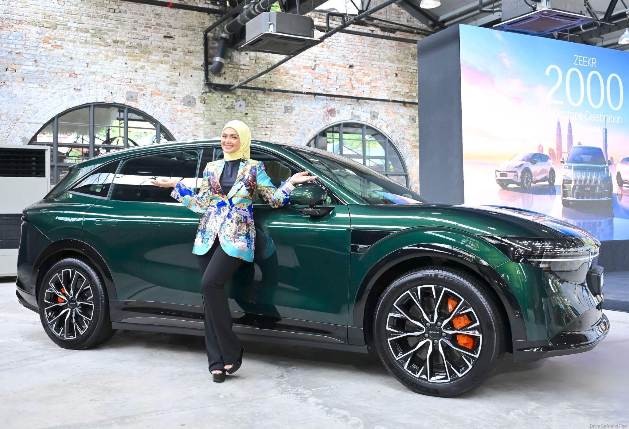 Was Dato Siti Nurhaliza In The Zeekr 7X Or The GWM WEY G9 When The ...