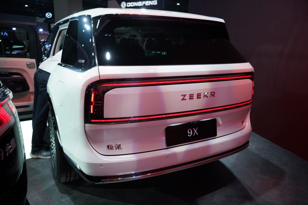 KLIMS 2026: Zeekr 9X & 009 Grand Shown